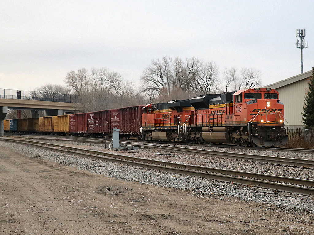 BNSF 9186